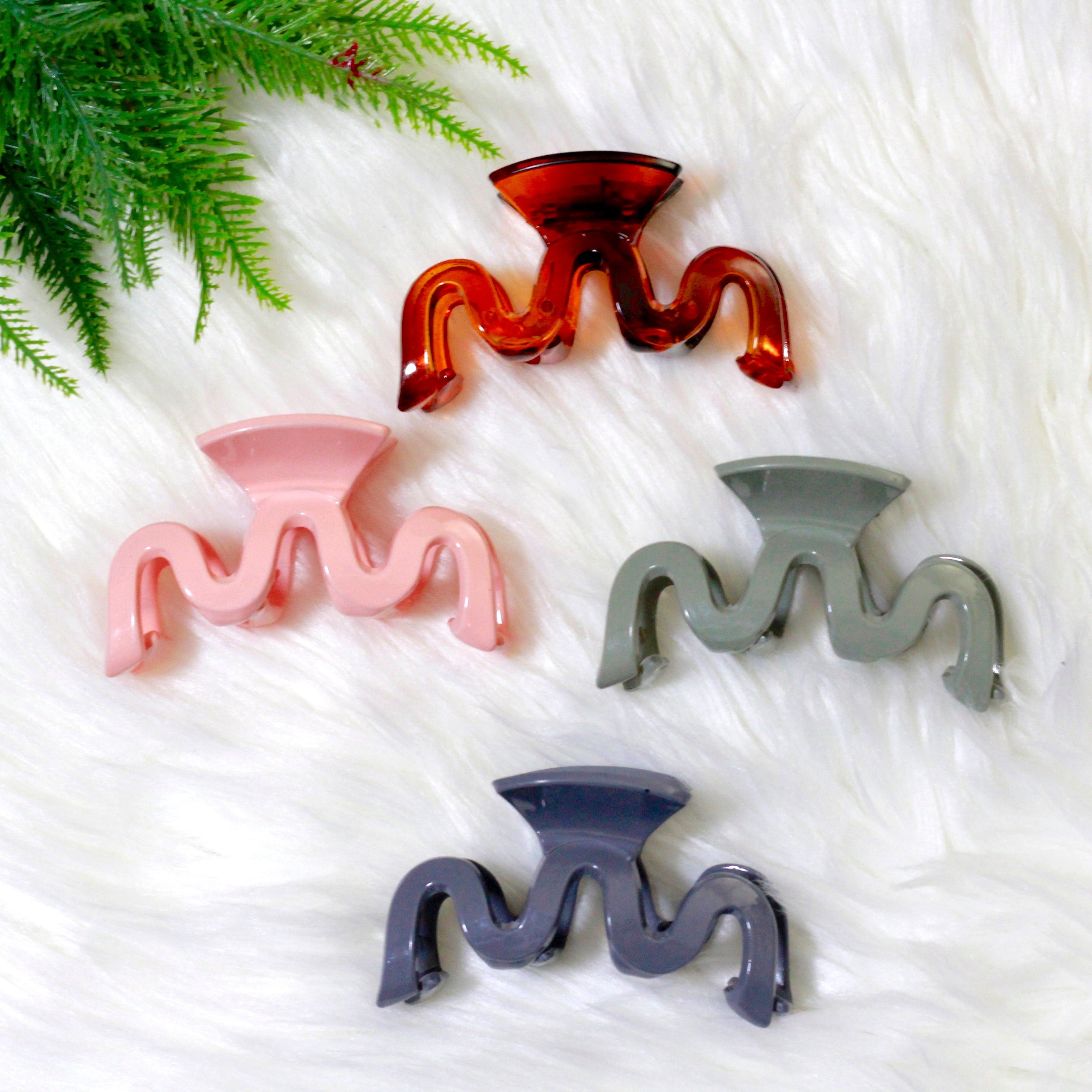 Wavy Hair Clips – Hues Nails + Beauty